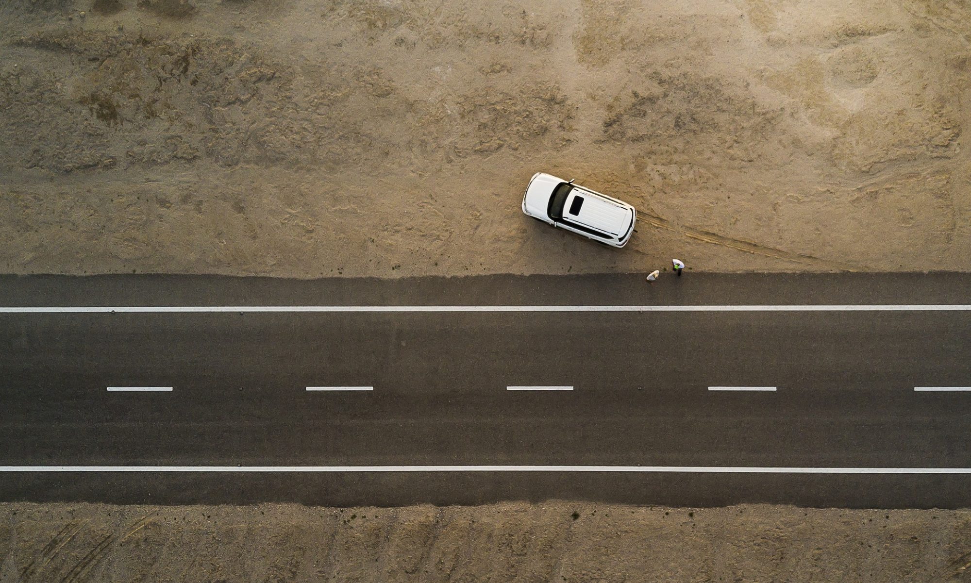 cropped-road-2362544_1920-1.jpg